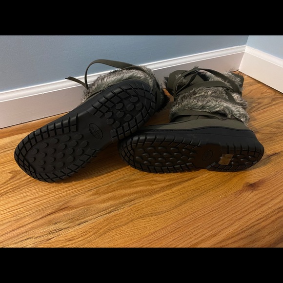 Colin Stuart | Shoes | Colin Stuart Olive And Faux Fur Boots | Poshmark
